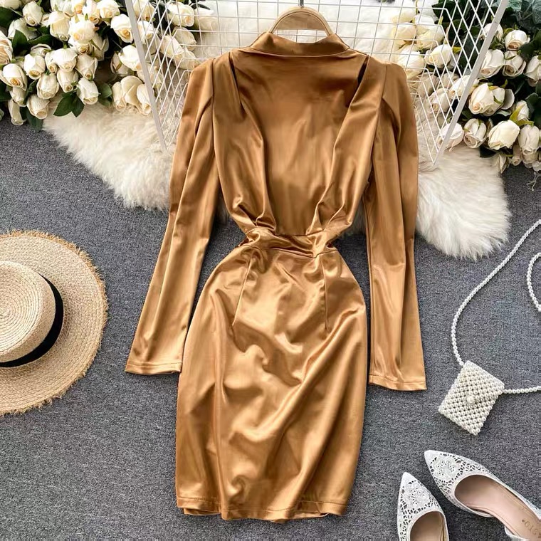 Insta-style Private Dress, Sexy Bodycon Dess, Deep V-neck, Pleated ...