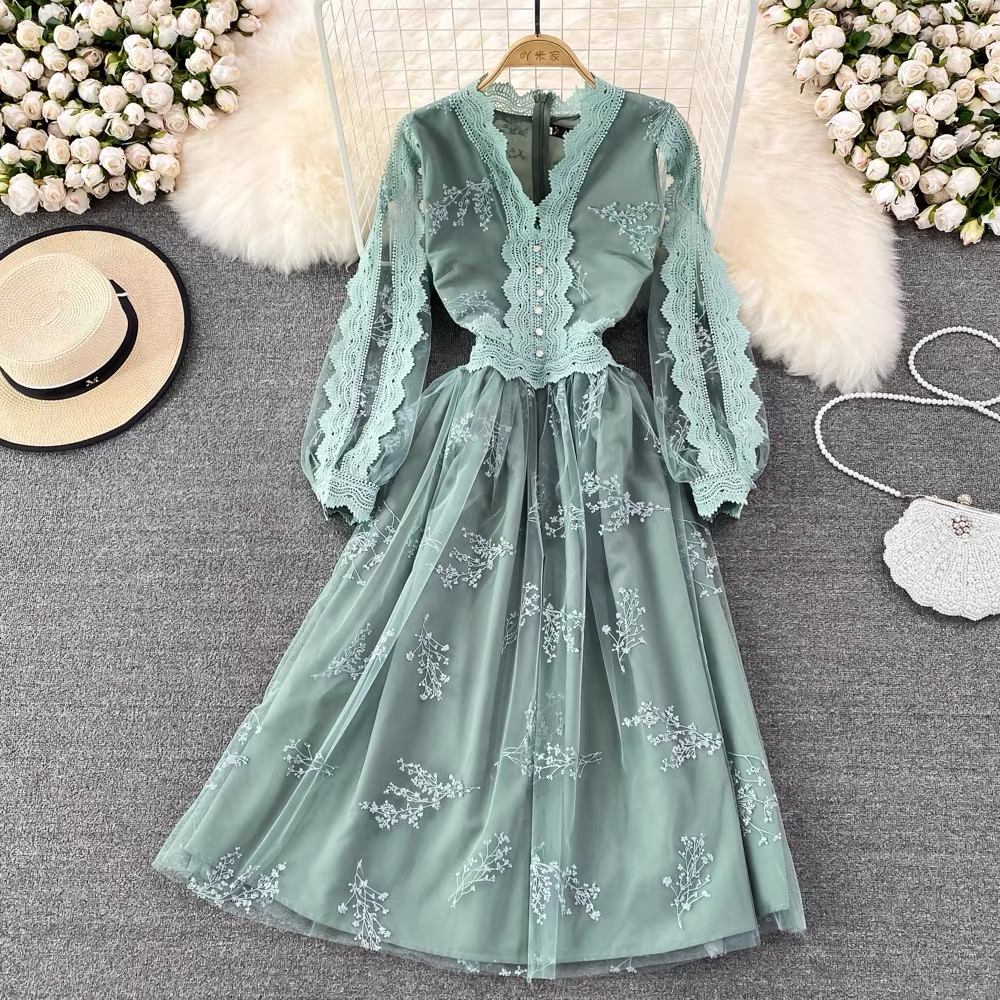 Light Luxury Dress, V-neck Lace Dress, Lantern Long Sleeve Waist Tulle ...