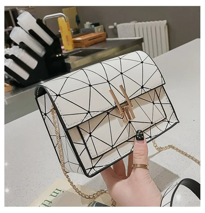 Geometric Design Mini Crossbody Bag With Chain on Luulla